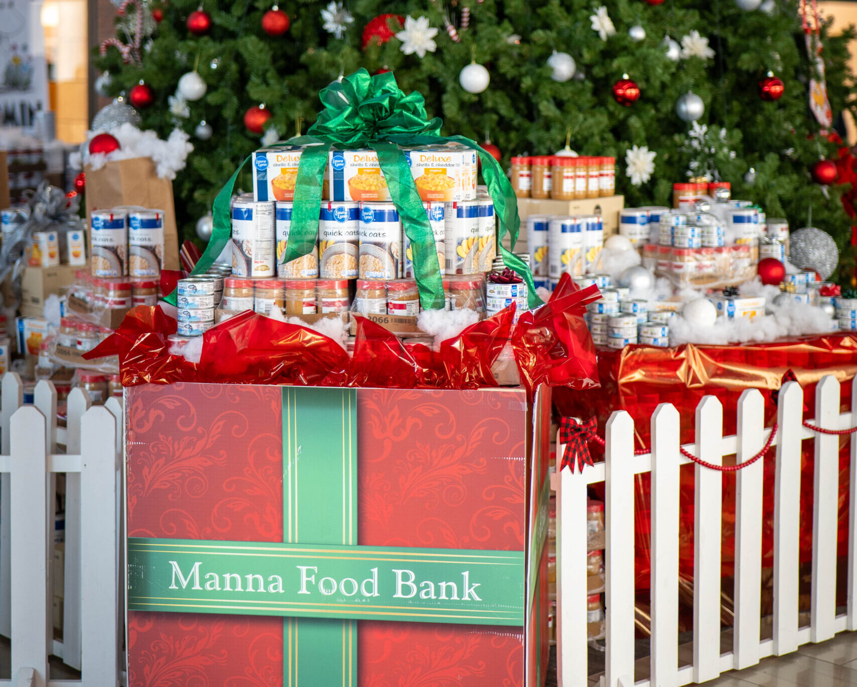 Hope Has a Seat at the Table This Holiday Season - MANNA FoodBank